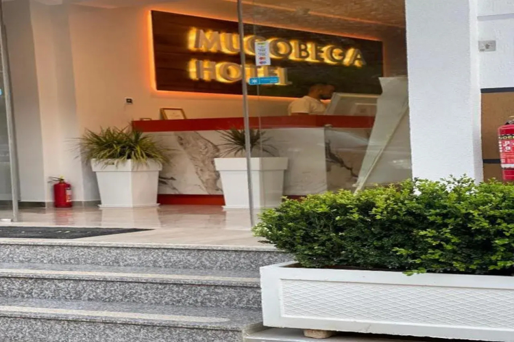 Mucobega Hotel 2 - サランダ