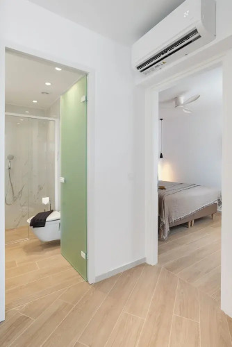 Neapolis - 하니아