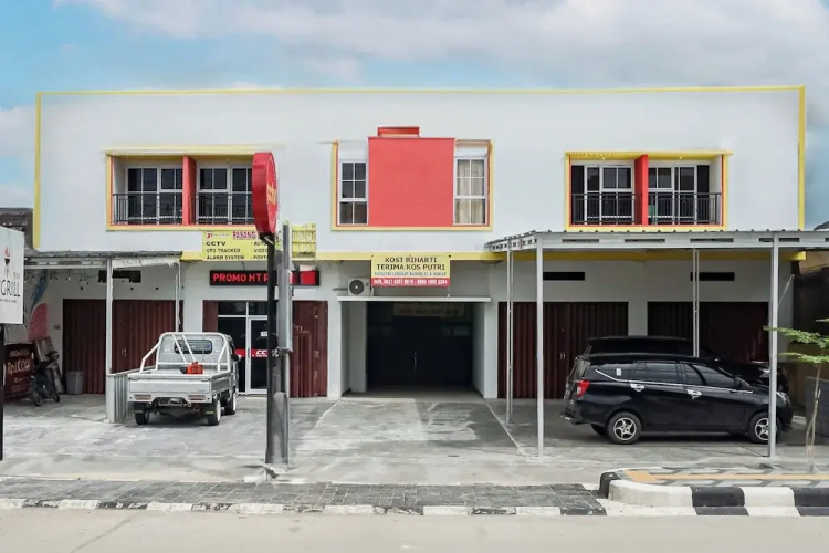 Hotel O Guest House Riharti Syariah - Bandar Lampung