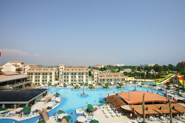 Grand Pearl Beach Resort And Spa - Side