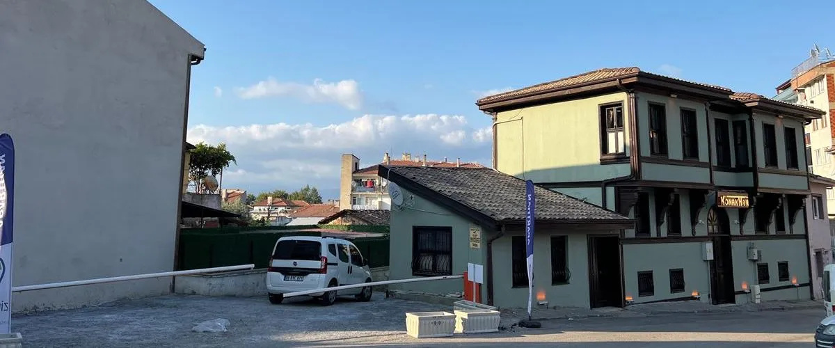 Konakhan - Mudanya