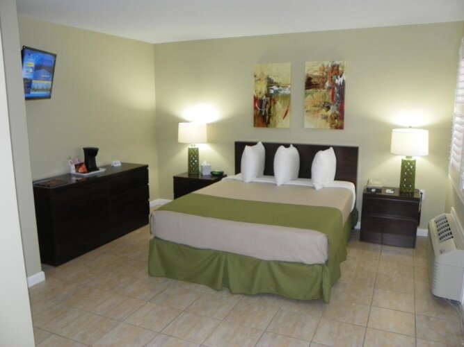 Island Shores Inn - Vilano Beach, FL