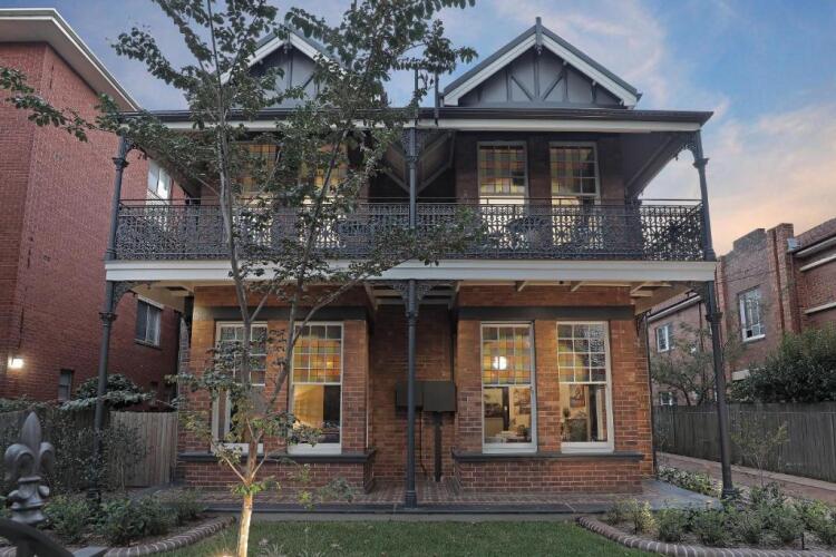 Dalziel Lodge - Crows Nest