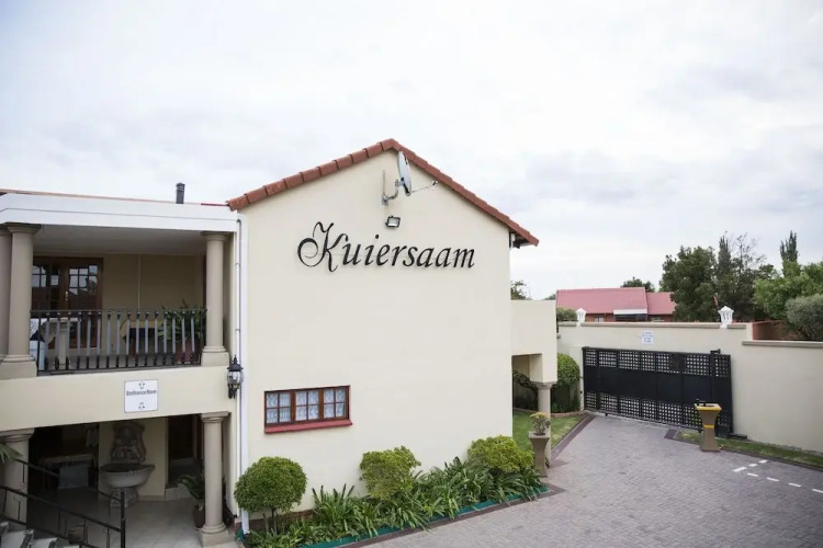 Kuiersaam Gastehuis - Secunda