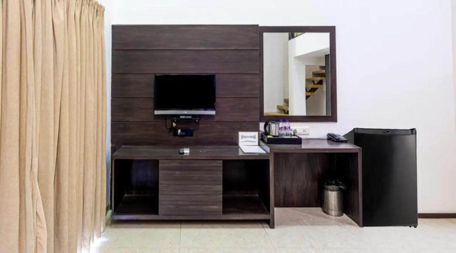 Treebo The Blue Roof - Thane