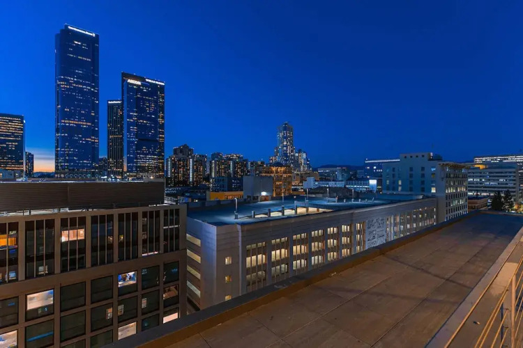 Stylish Xl 2br/2ba At Hwh By Oneluxstay - Los Angeles, CA