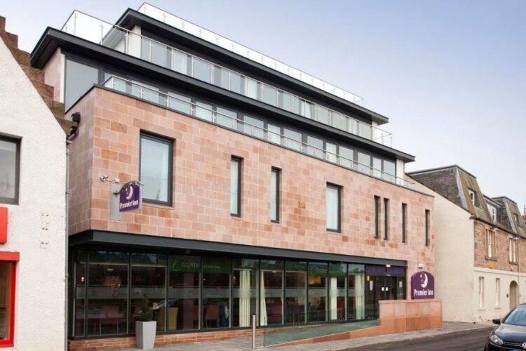 Premier Inn Inverness Centre - River Ness - Inverness, UK