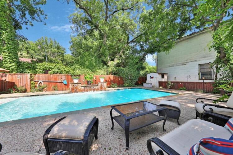 The Lancaster Manor B&b - Gainesville, TX