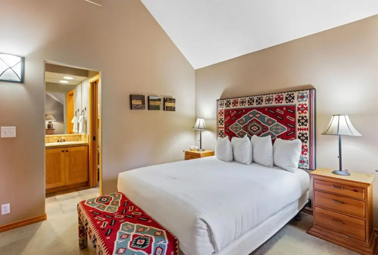 Deer Lake Village At Deer Valley Resort - Three Bedroom Condo With Loft And Hot Tub #2473 3 Condo - Park City, UT