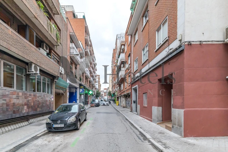 Ayz Luis Cabrera-auto Check-in Property - Madrid