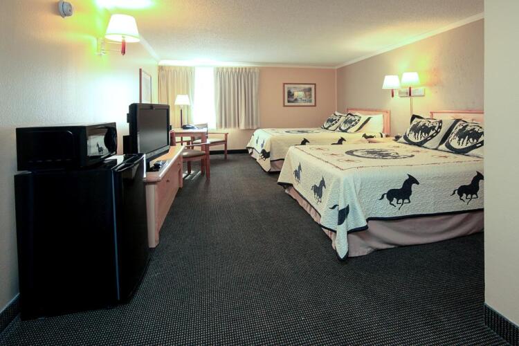 Yellowstone Park Inn & Suites - Livingston, MT