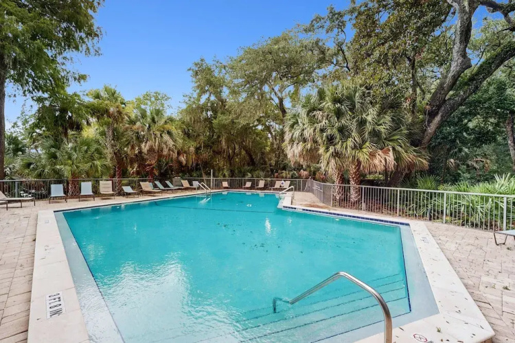 Spacious 3br/3ba Dog-friendly Condo With Pool - Fernandina Beach Access - Amelia Island, FL