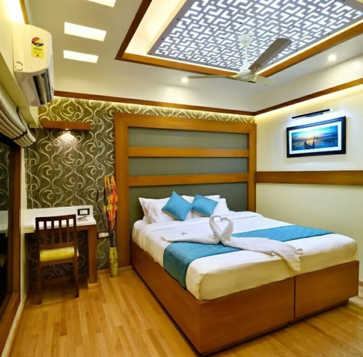 Double Decker Houseboat - Alappuzha