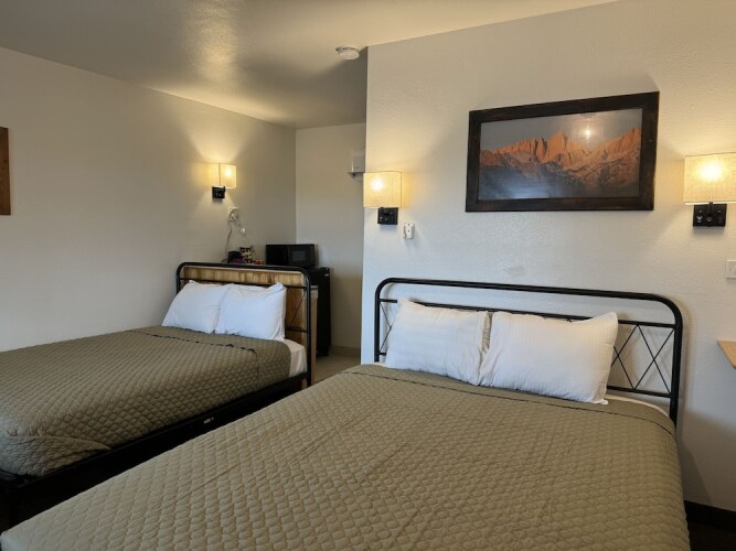 Eastern Sierra Motor Lodge - Death Valley National Park