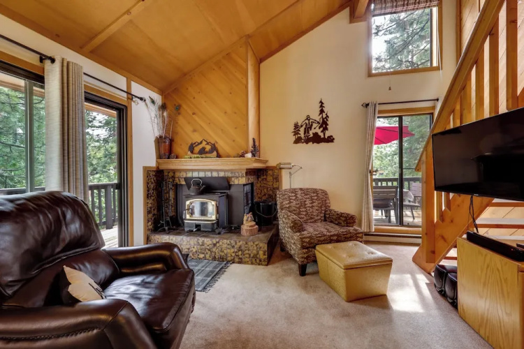 1 Mi To Shaver Lake! Family & Couples Condo - China Peak Mountain Resort, CA