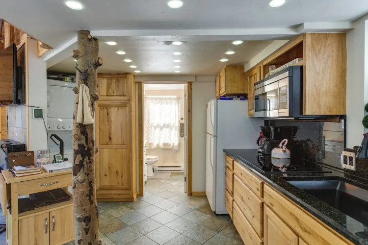 Idaho Springs Cabin W/ Hot Tub On Half Acre! - Idaho Springs, CO