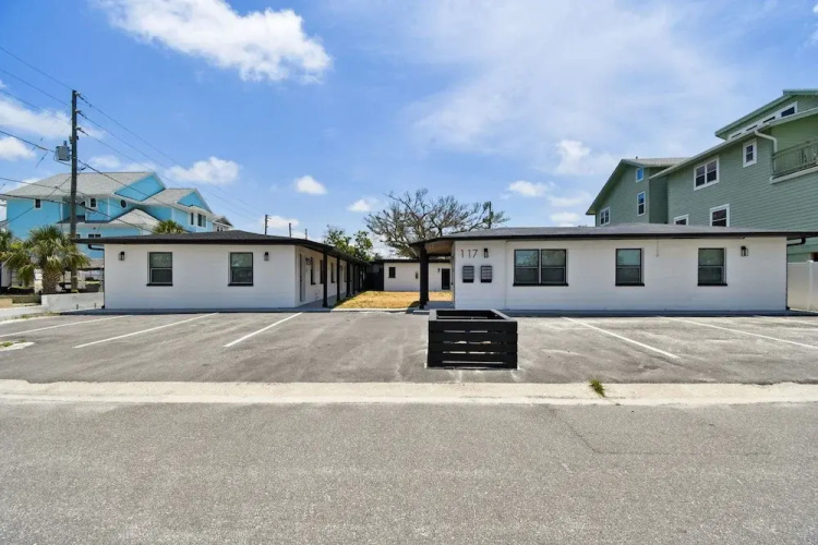 117 127th Ave E Unit 6 - North Redington Beach, FL