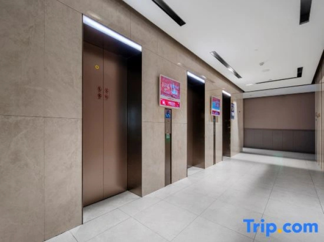 Jialanduo High Altitude River View Resort Apartment (Hangzhou Olympic Sports Center) - Hangzhou