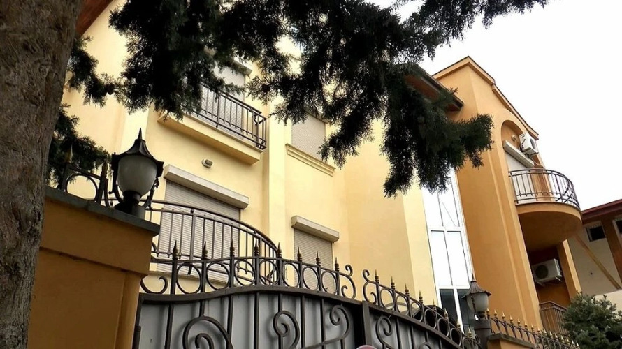 Villa Courtyard - Tbilisi