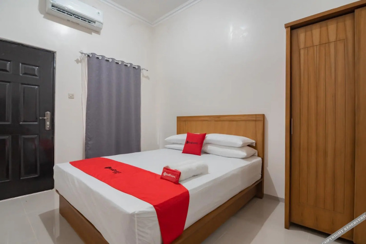 Reddoorz Syariah Plus @ Perintis Guesthouse Tasikmalaya - Tasikmalaya