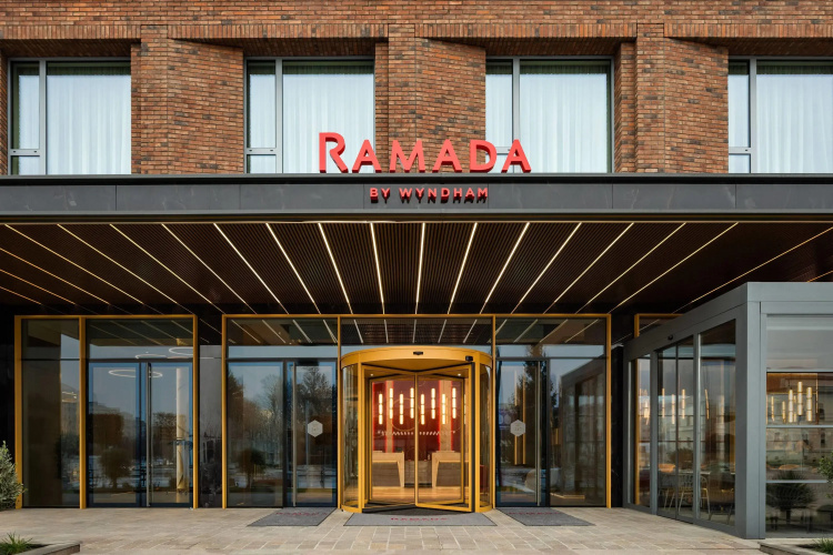 Ramada By Wyndham Zalau - Zalău