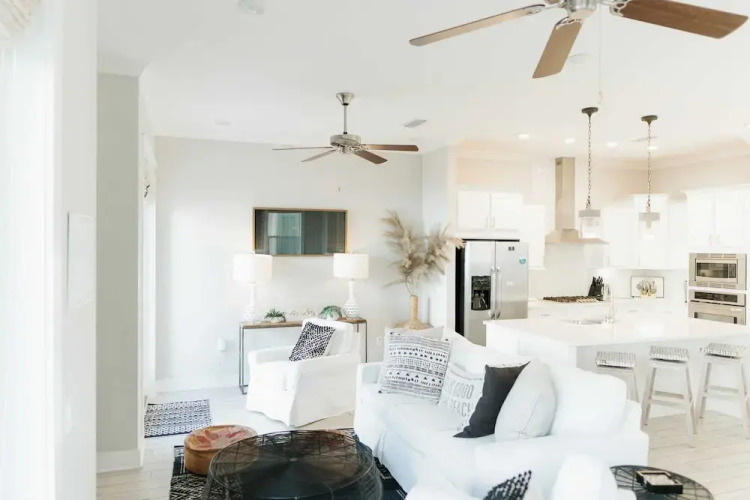 Arcade, Bar, Prominence Resort Pool And Gym Access, Close To Beach Sea Happy - Rosemary Beach