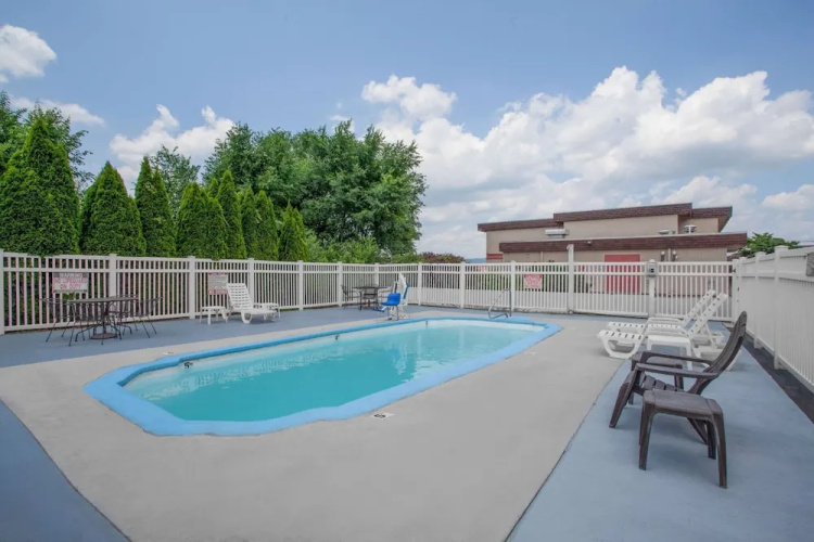 Super 8 Carlisle North - Carlisle, PA