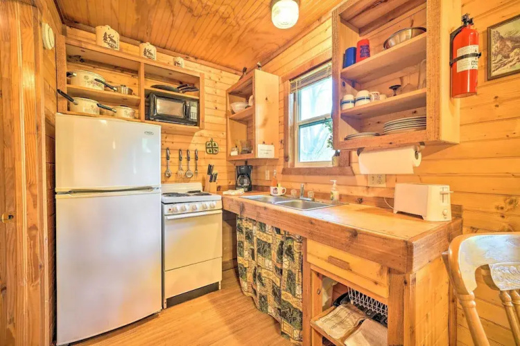 'Cedar Falls Cabin 5': 1/2 Mile To Turner Falls - Davis, OK