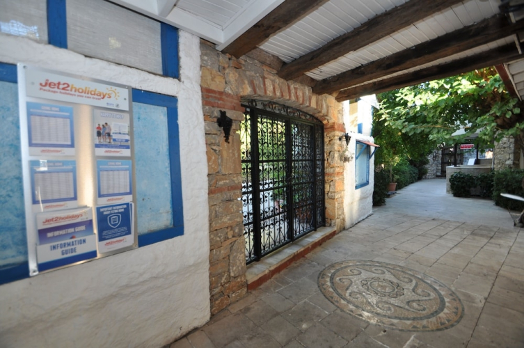 Sunblue Apart Hotel - İçmeler
