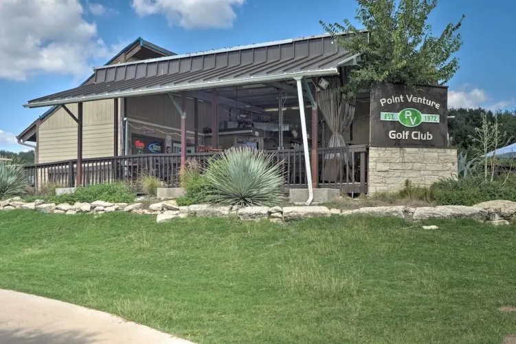 Modern Lake Travis Haven W/ Resort Amenities! - Lake Travis, TX