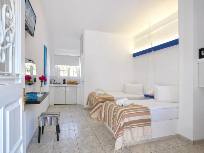 Thalasea Kimolos - Milos