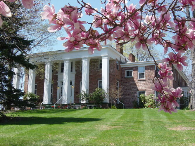 Cromwell Manor Inn - Newburgh, NY