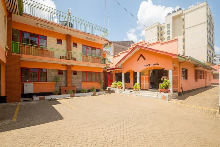 Jupiter Guest House - Parklands - Nairobi