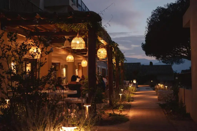 Boutique-hôtel Et Restaurant Basgi Basgi - Saint-Florent