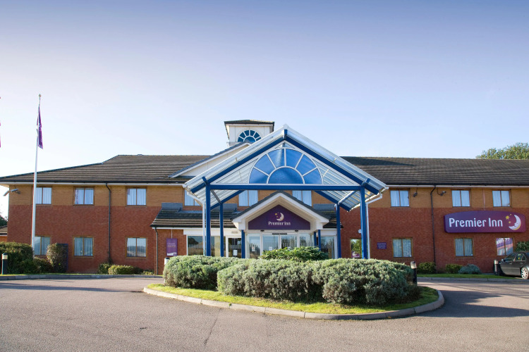 Premier Inn Luton South [M1, J9] - Harpenden