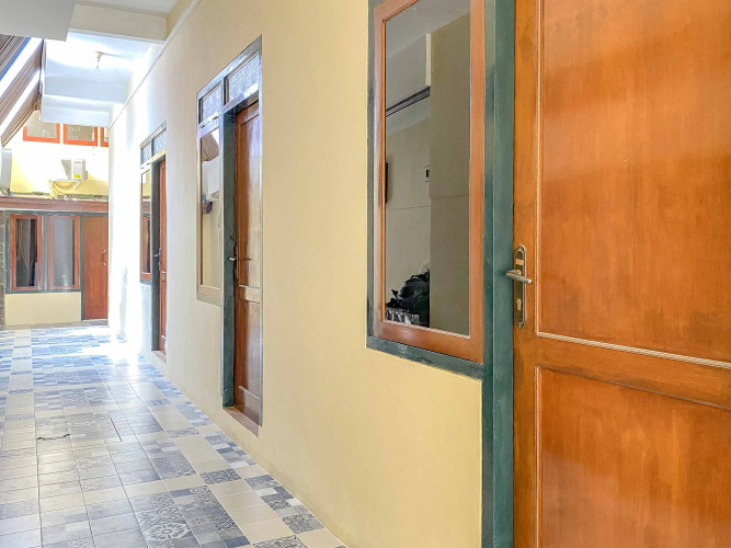 Tini's Guest House Malang Redpartner - Malang