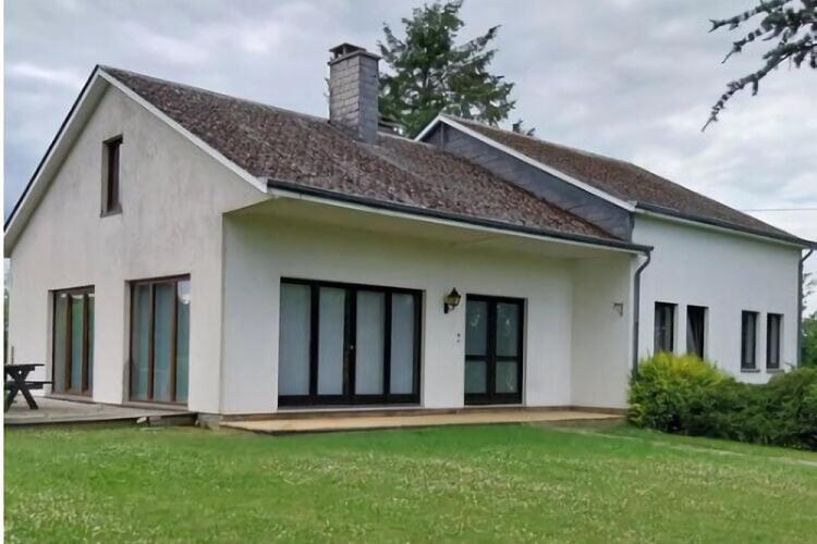 Welcoming Holiday Home In Porcheresse With A Large Garden - Daverdisse