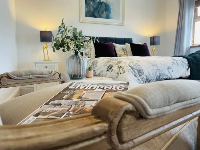 Coach House - Bridgend