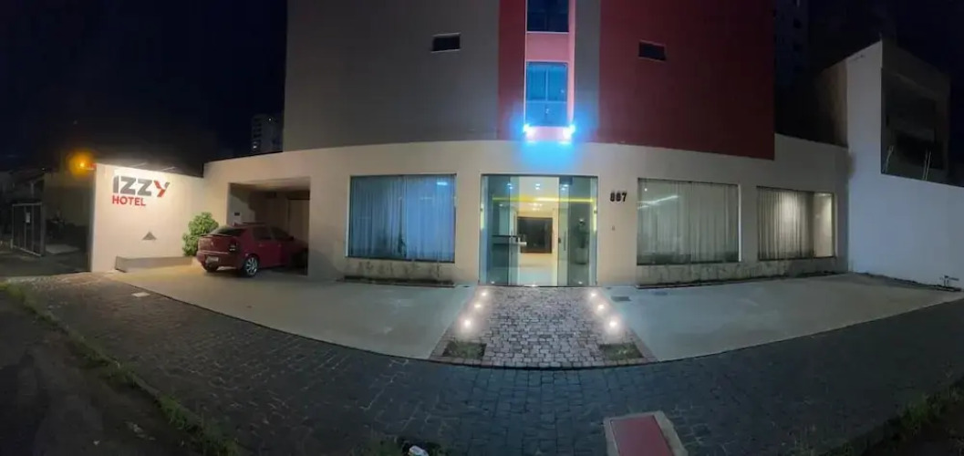 Izzy Hotel - Uberlândia