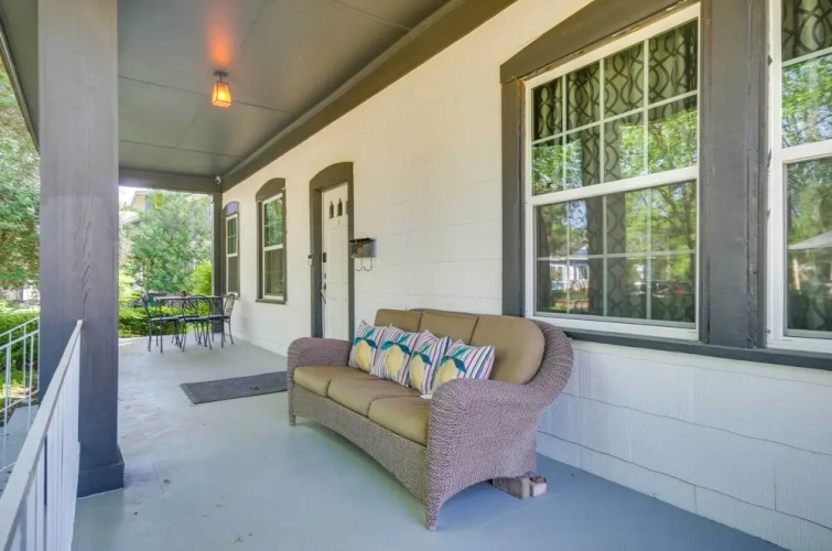 Updated Greenwood Cottage Apt < 1 Mi To Dtwn! - Greenwood, MS