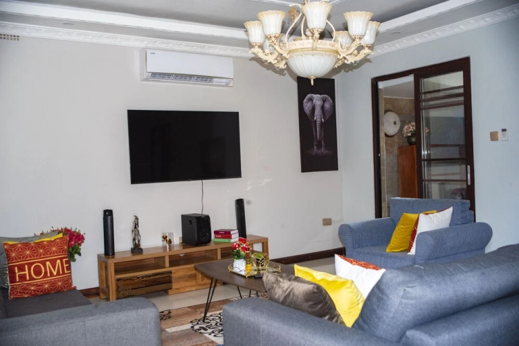 Lusaka Luxe: Your Private Oasis Awaits In The Heart Of Zambia - Lusaka