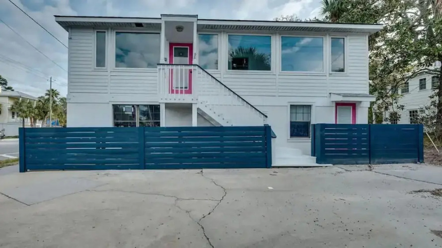 Flamingle In Fuchsia- Whole House- Walk To Beach! - Tybee Island, GA