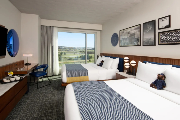 Hotel Polaris - Colorado Springs, CO