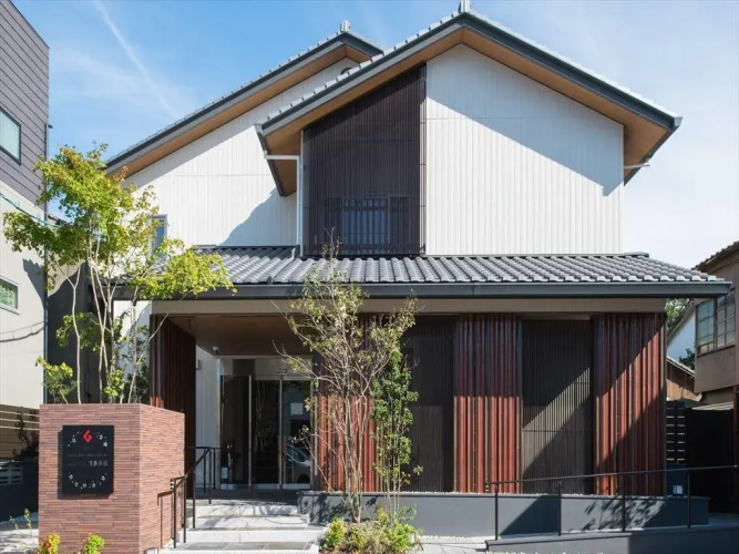 Grand Base Hakata Gofuku - Fukuoka