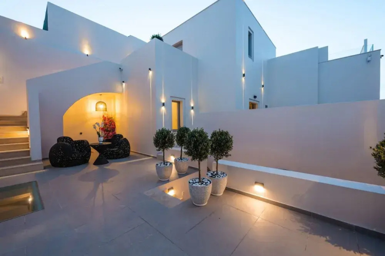 La Madeleine Oia - Oia