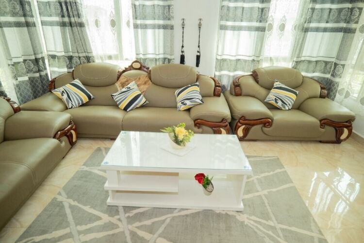 The City Block Apartment - Bujumbura