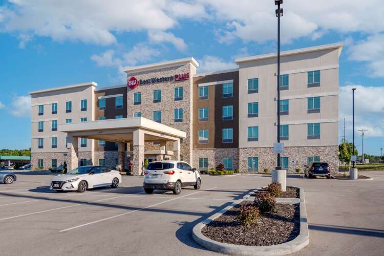 Best Western Plus St. Louis Airport Hotel - St. Louis, MO