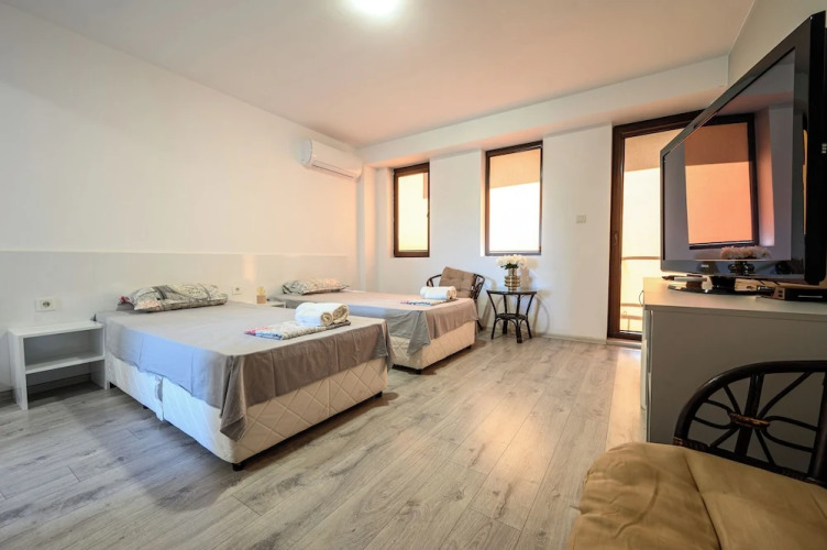 Spa Guest House Valentina - Rose Valley