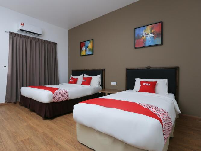 Oyo 89915 East Mount Hotel - Kukup