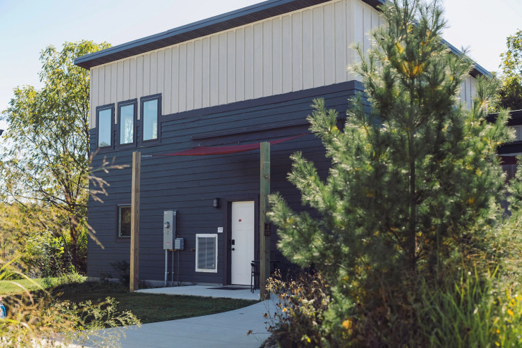 Bluffside Gardens - Decorah, IA